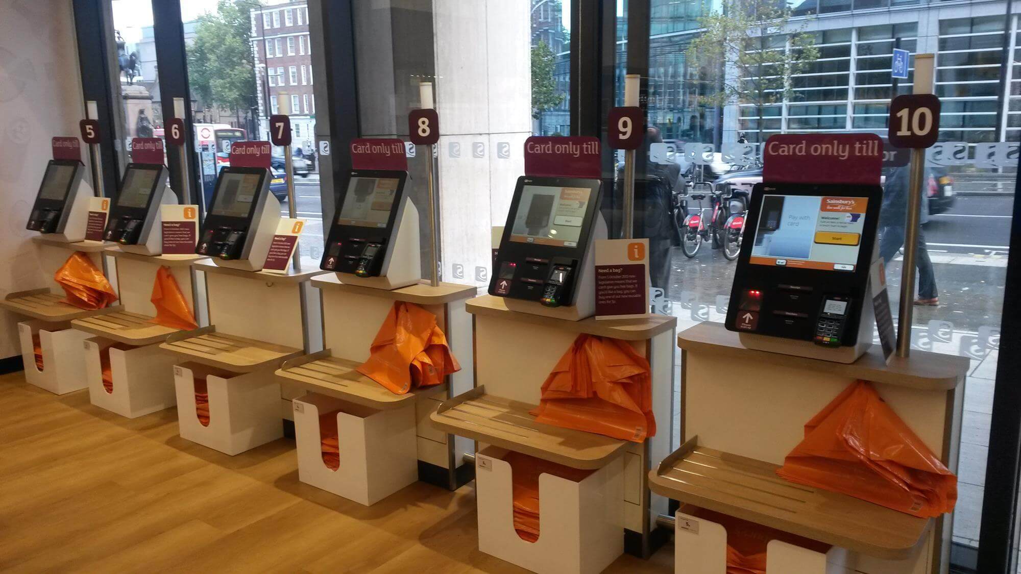 5 ways automated retail can improve the shopping experience.